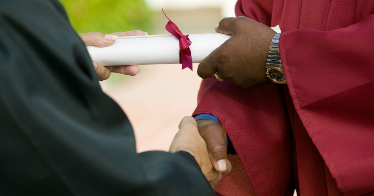 4 Reasons You Need a Degree to Succeed - Everglades University Reviews